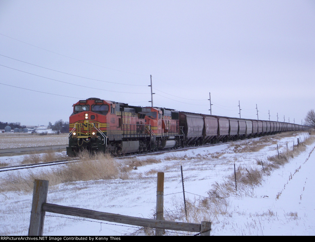 BNSF 4986